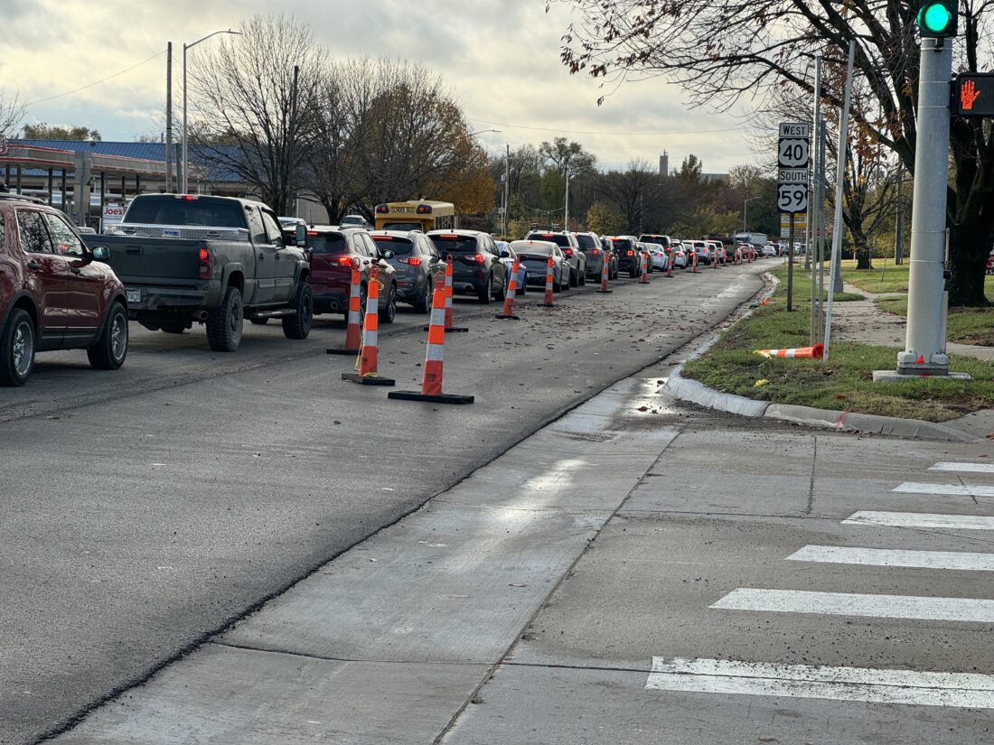 Morning traffic snarl: Long line of traffic through North Lawrence due ...